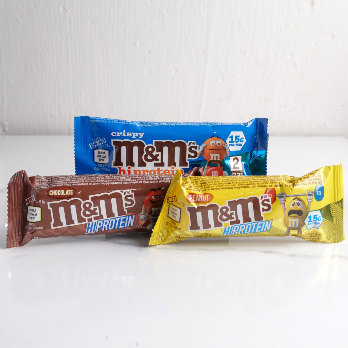 REVIEW: M&M Hi Protein Bars - Authentic M&M Flavor in Protein Bar Form ...